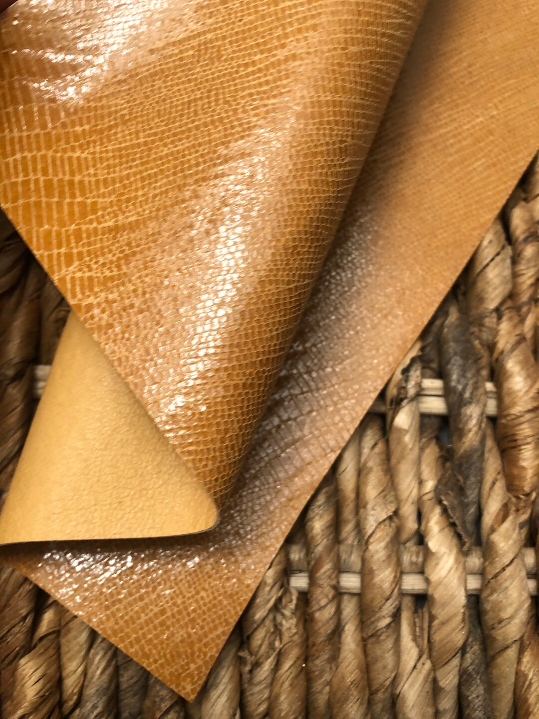 LEATHER Honey LIZARD 8”x8” Shiny Scale Lizard Print, Thickness 0.5-.0 ...