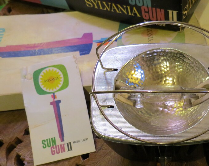 Vintage Sylvania Sun Gun II Movie Light Model SG-55 Circa 1962 W ...