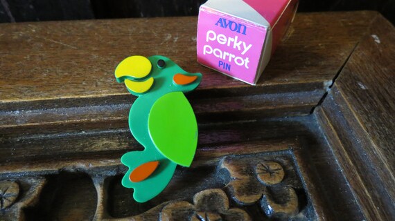 Vintage NOS NIP Avon Perky Parrot Pin 1973 Unused w O… - Gem
