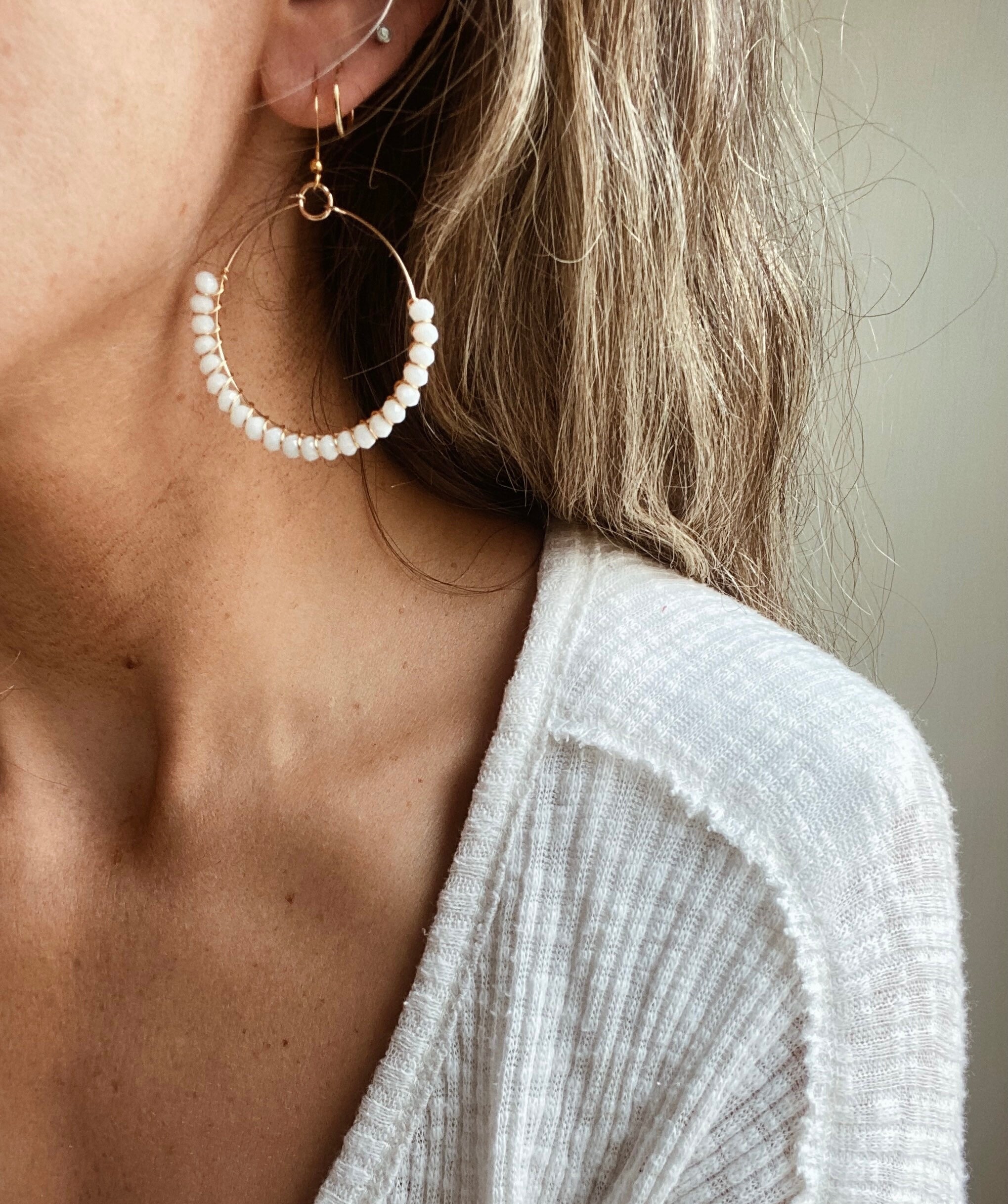 White Beaded Earrings / Hoop Earrings / Beaded Hoop Earrings / - Etsy