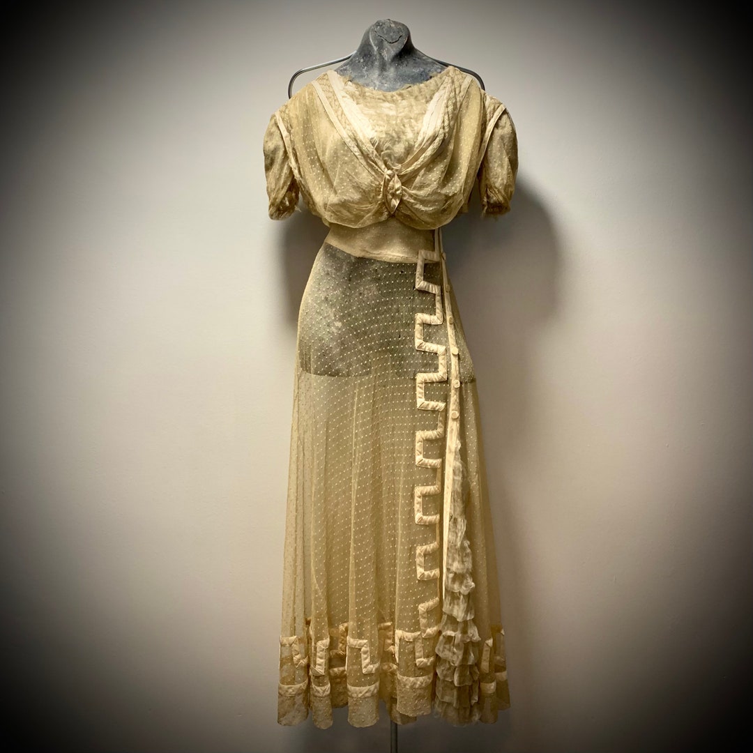 Antique Gown ~|~ Vintage Edwardian 1900s ~|~ Ivory Silk & Crotchet ...