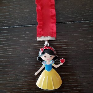 Snow White & the Seven Dwarfs Inspired Princess Snow White Bookmark - Etsy
