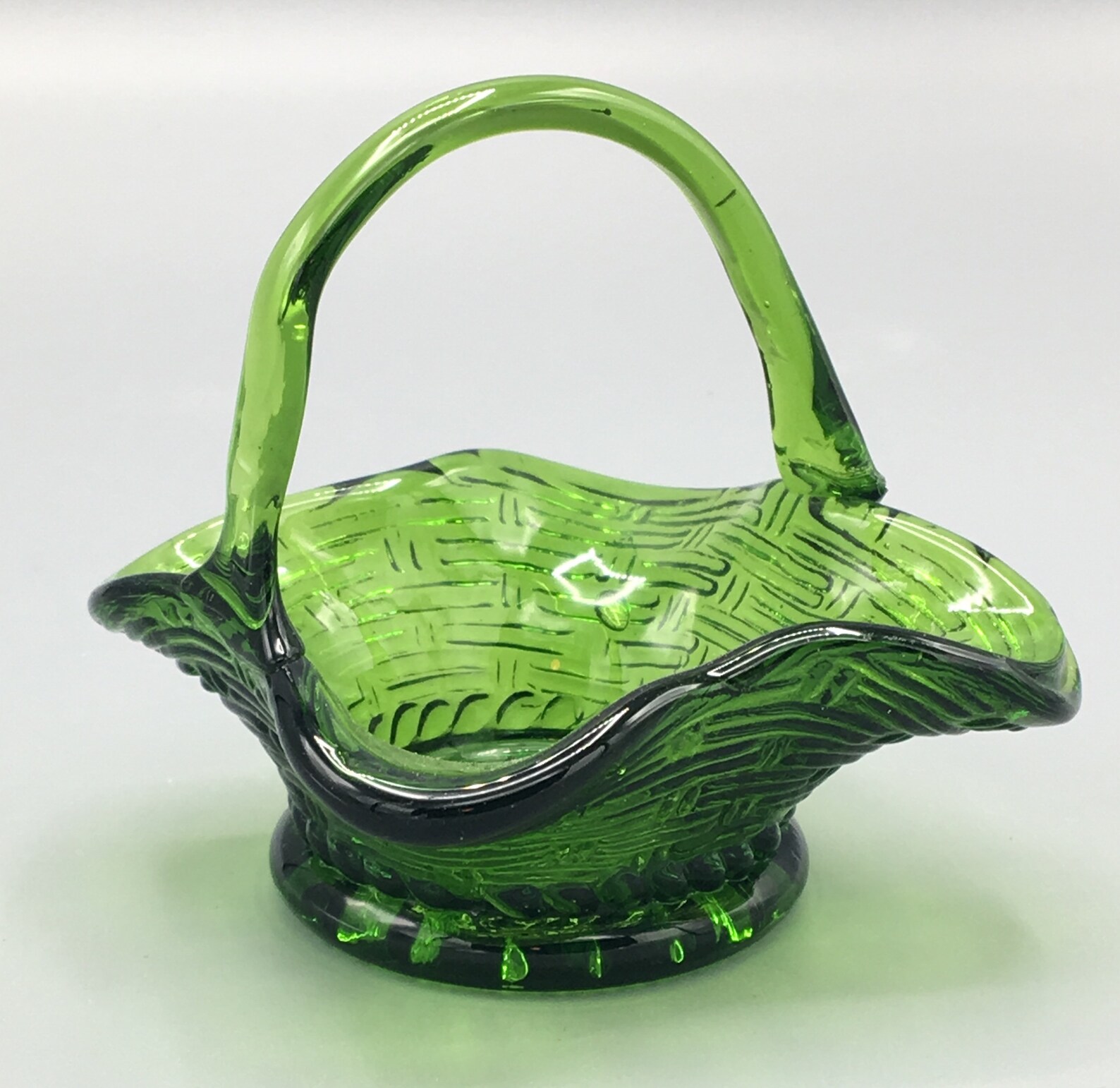 Vintage Green Pressed Glass Basket Small And Pretty 3 Etsy