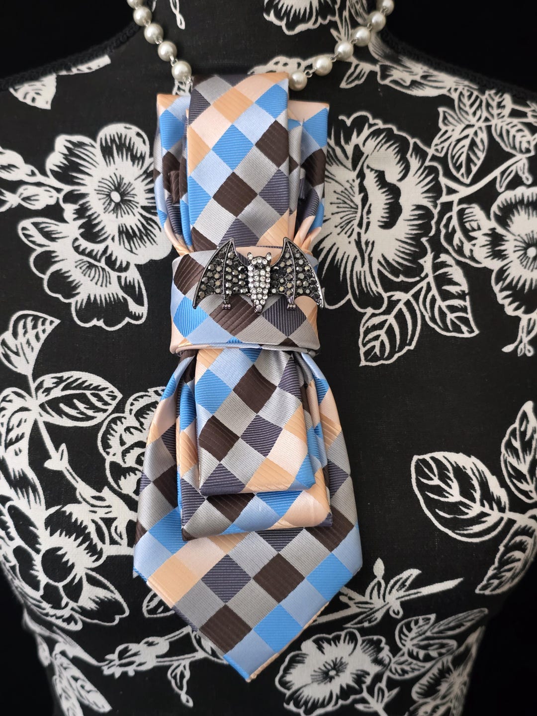 Handcrafted Plaid Brooch Necktie – Women's Statement Jewelry - Etsy