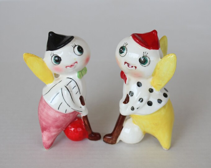 Vintage Anthropomorphic Flying Bugs Insects Flies Golfing Salt Pepper ...