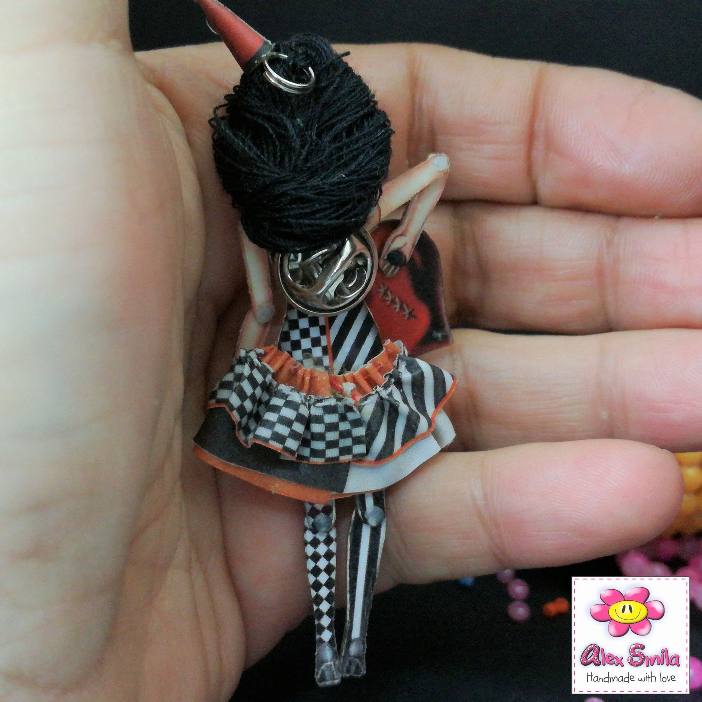 Colombian, Pierrot or Harlequindoll is Articulated Like a Paper Puppet ...