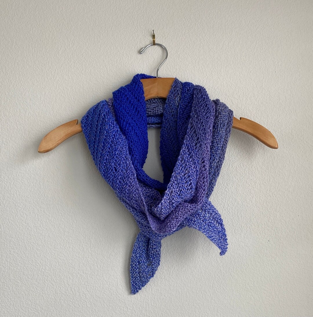 Handgestrickter Schal handgestrickt Leichter Schal Hellblau Hellblau ...