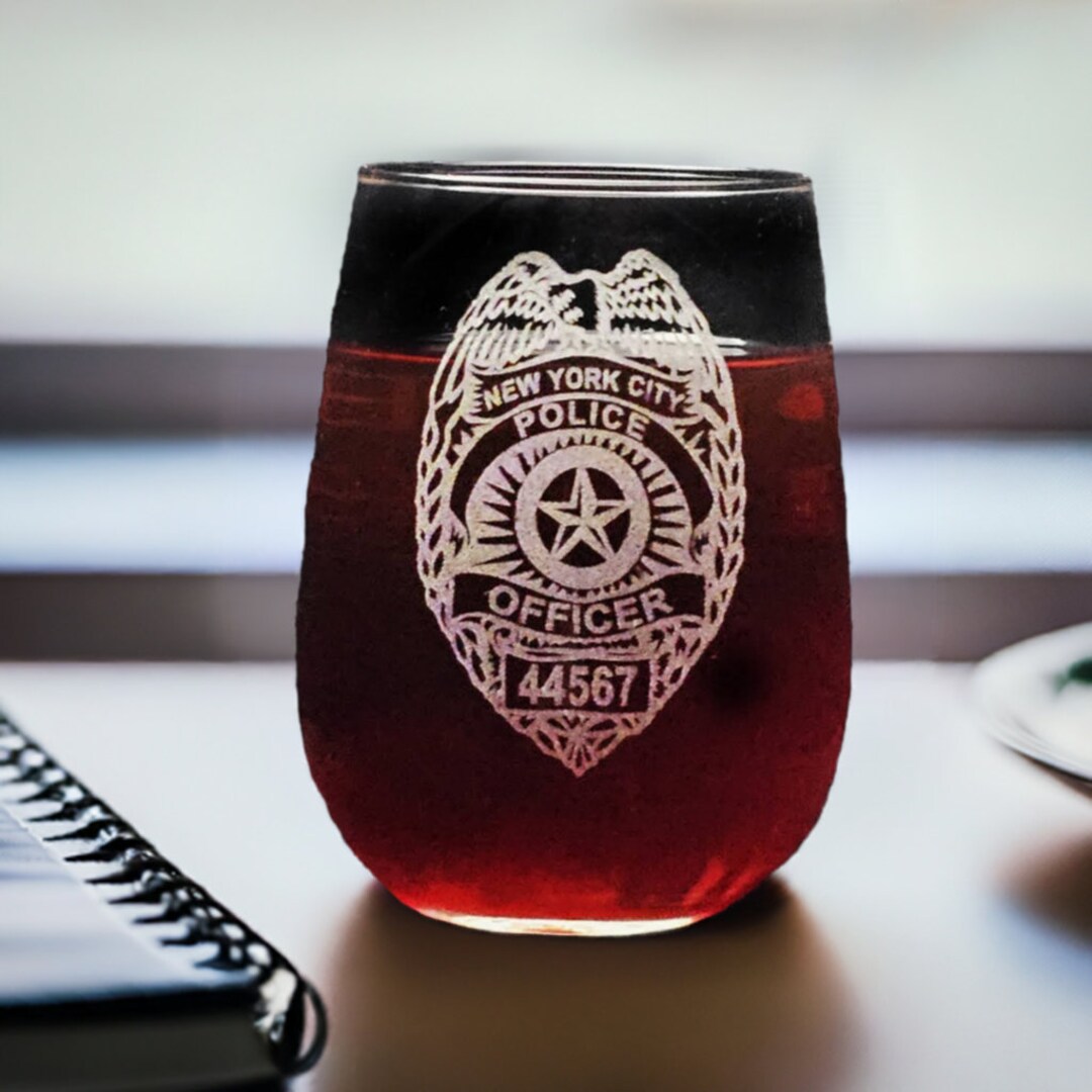 Personalized Police Badge Etched Stemless Wine Glass - Unique Engraved ...