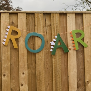 Roar Dinosaur Card Banner, Dinosaur Birthday Bunting, Kids Dino Theme ...