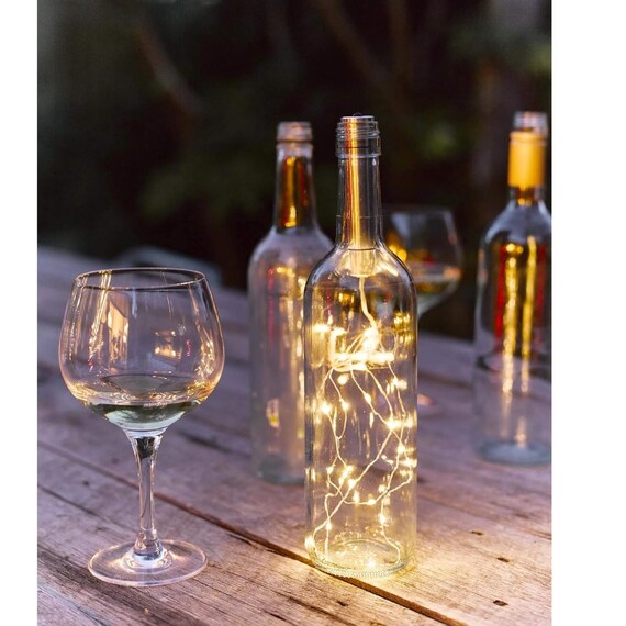 Haciendo Luces Con Botellas De Vino
