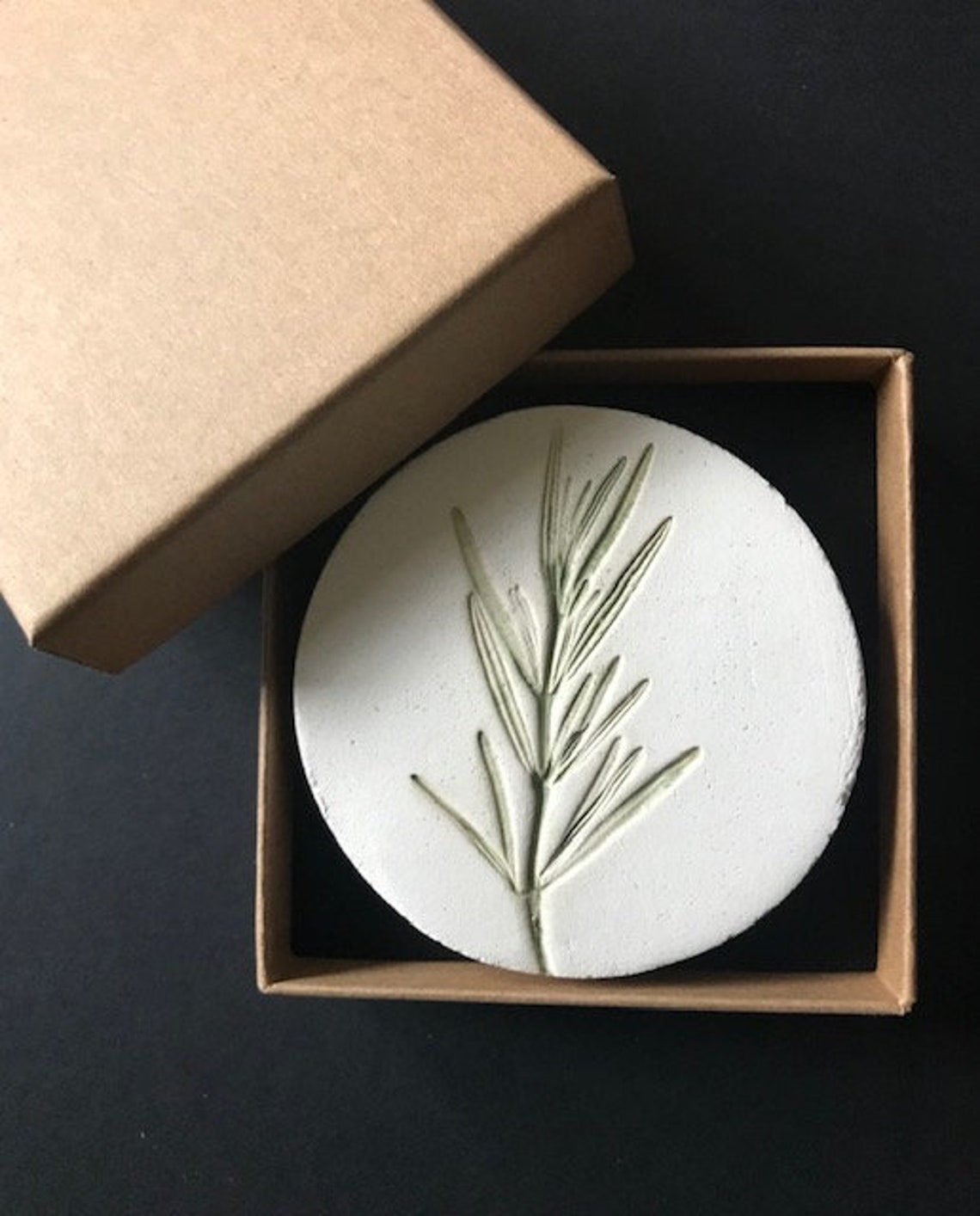 Diffuser, Rosemary Design Ceramic Room Scenter - Essential Oil Diffuser ...