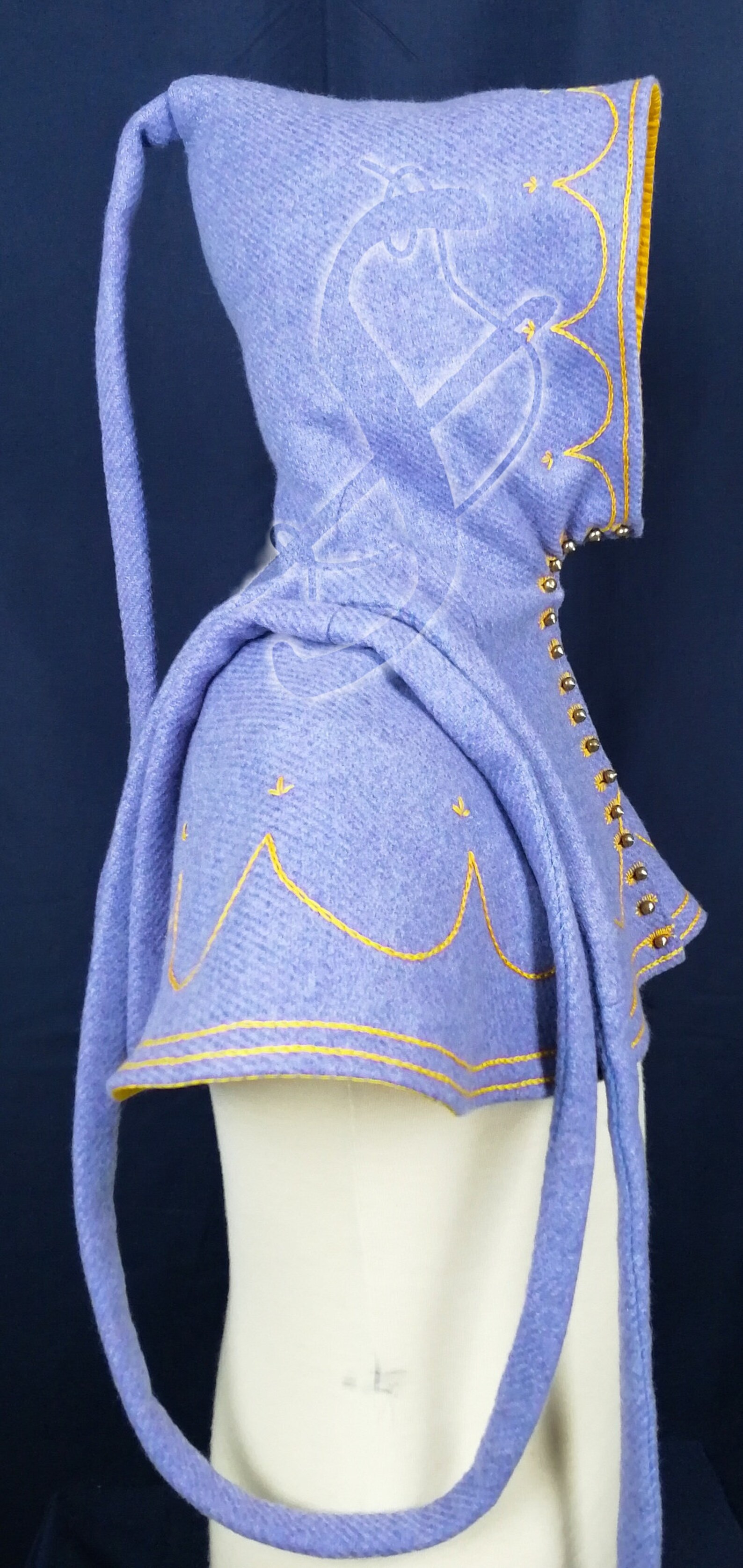 Capucha medieval con bordados hechos a mano botones de seda y - Etsy España