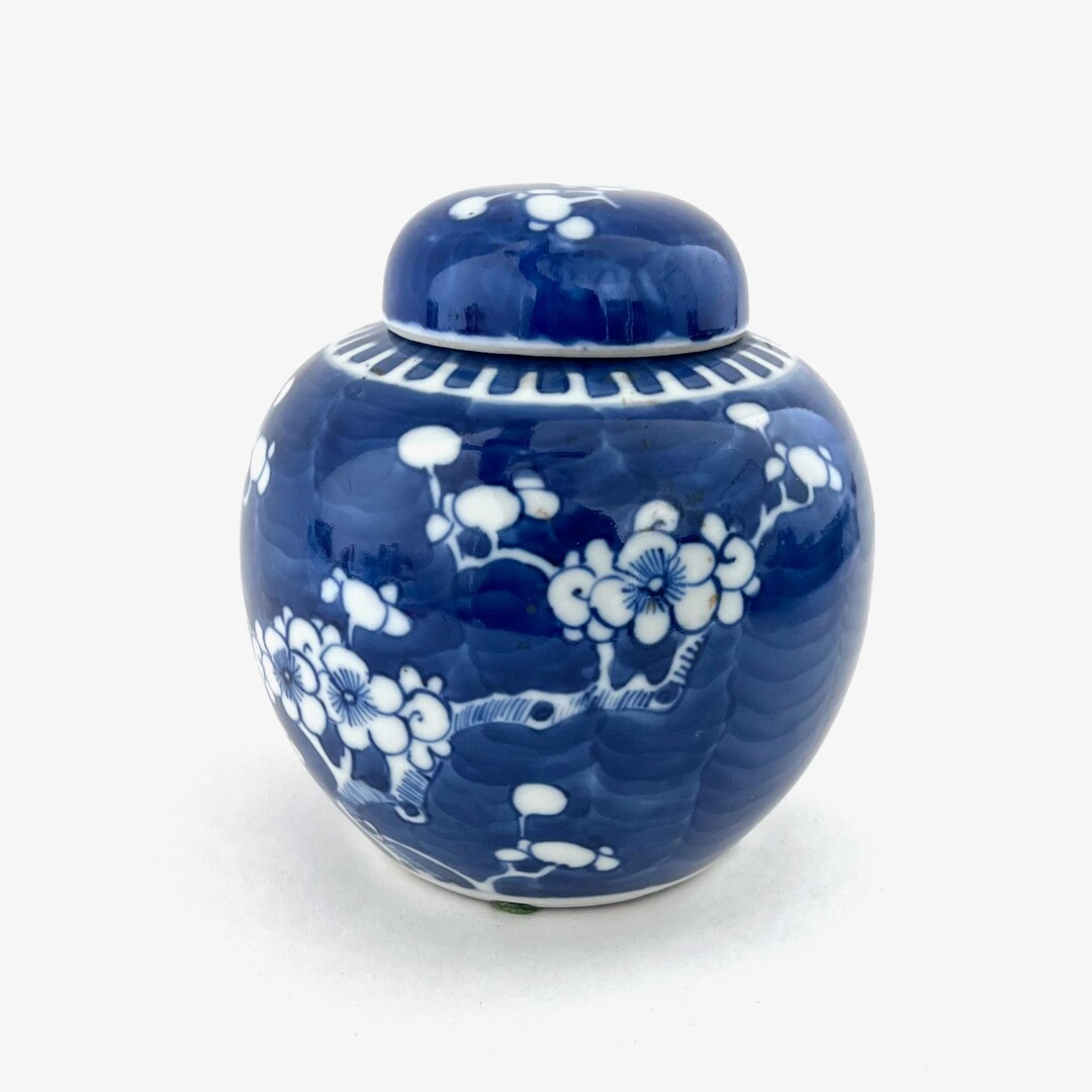Vintage Blue and White Ceramic Lidded Ginger Jar Urn Vase - Etsy