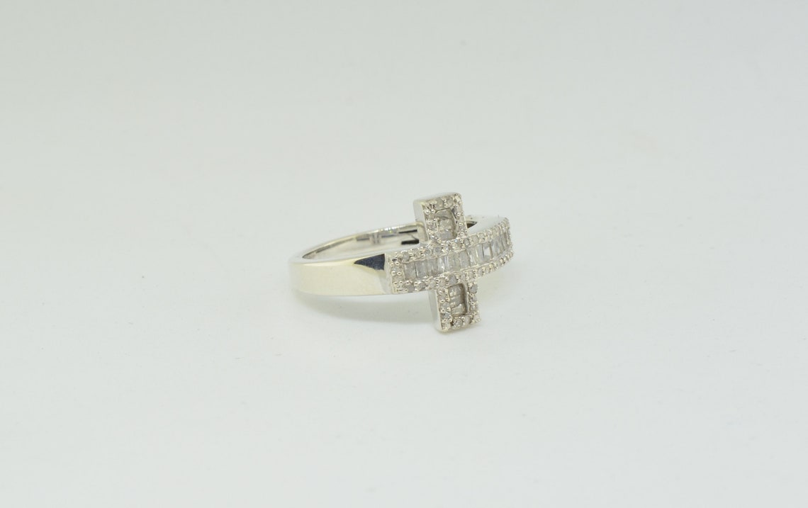 Silver Cross Ring With Diamonds - Etsy