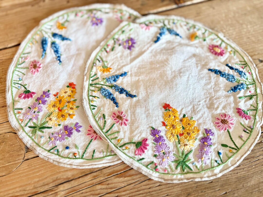 Vintage Mats/embroidered Dressing Table Set/vintage Decor/ Vintage ...
