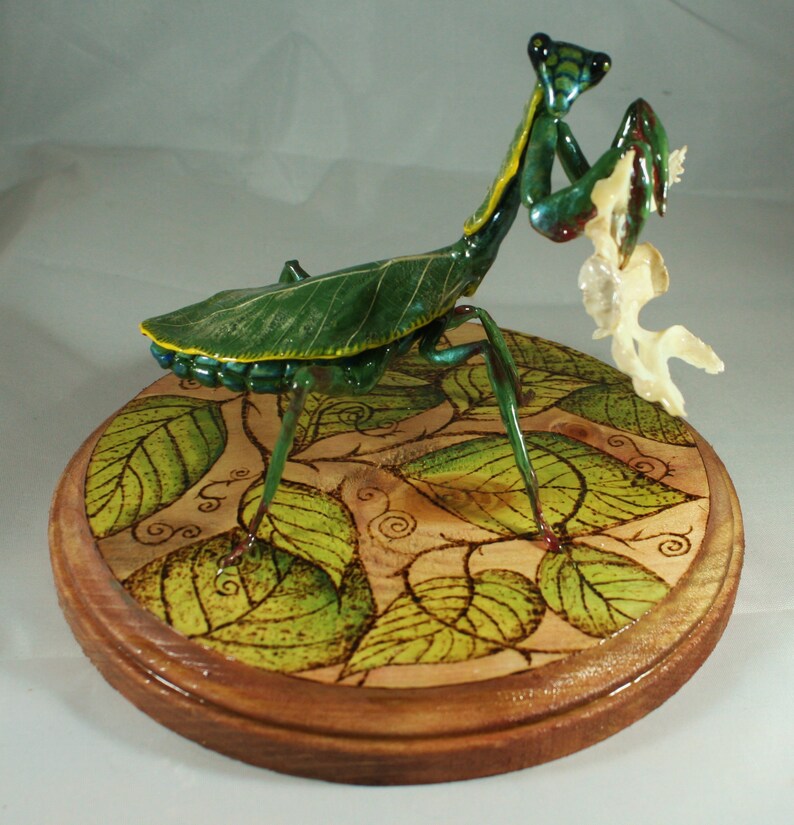 Hand Sculpted Praying Mantis Livingremains - Etsy