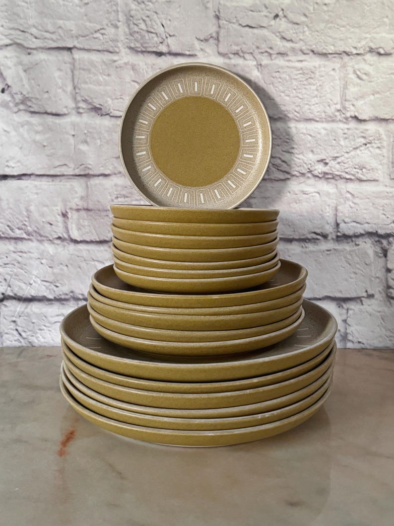 DENBY Ode Plate: Mid-century Modern Mustard Yellow Stoneware - Etsy