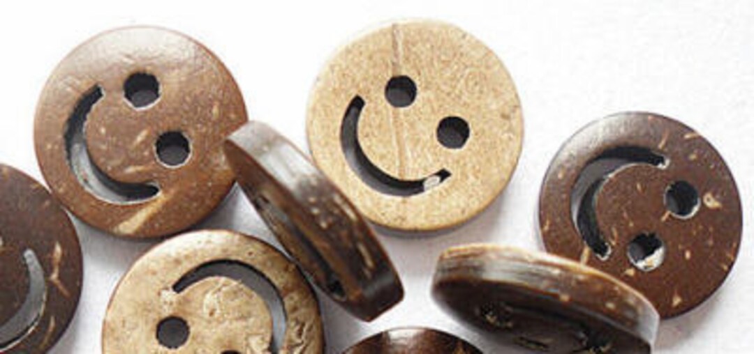 13mm Buttons Lovely Face Carved 2-hole Coconut Buttons DIY Craft ...