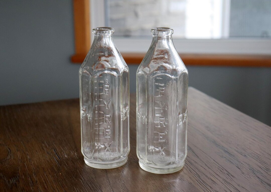 Set of 2 Vintage Pyrex Baby Milk Bottles Clear Glass - Etsy