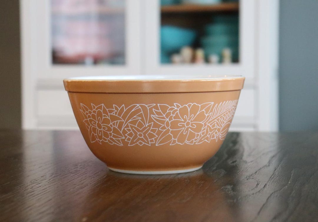 Vintage Pyrex Woodland Light Brown #402 Mixing Bowl - Etsy