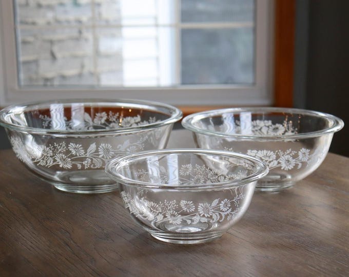 Set of 3, Vintage Pyrex Clear Glass Colonial Mist Mixing Bowls - Etsy
