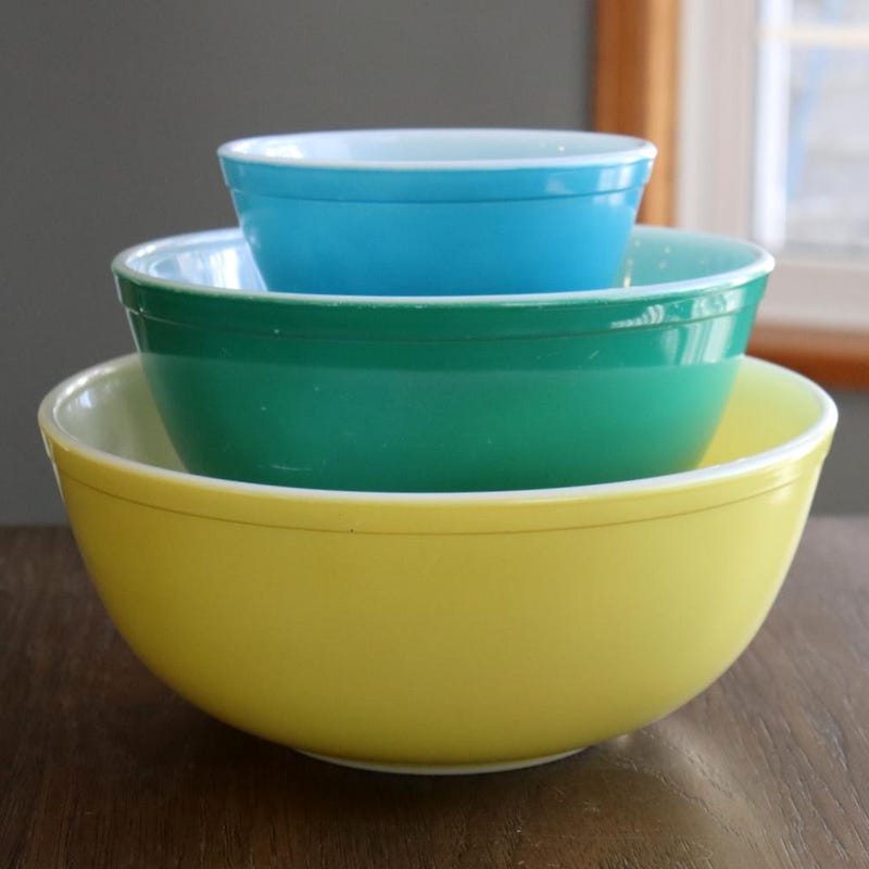 Vintage Pyrex Bowls - Etsy