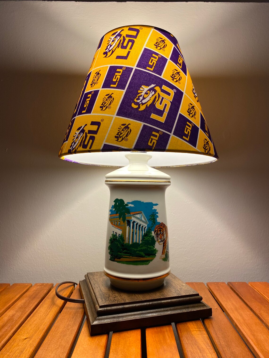 Louisiana State University LSU Bourbon Whiskey Decanter Lamp Geaux ...