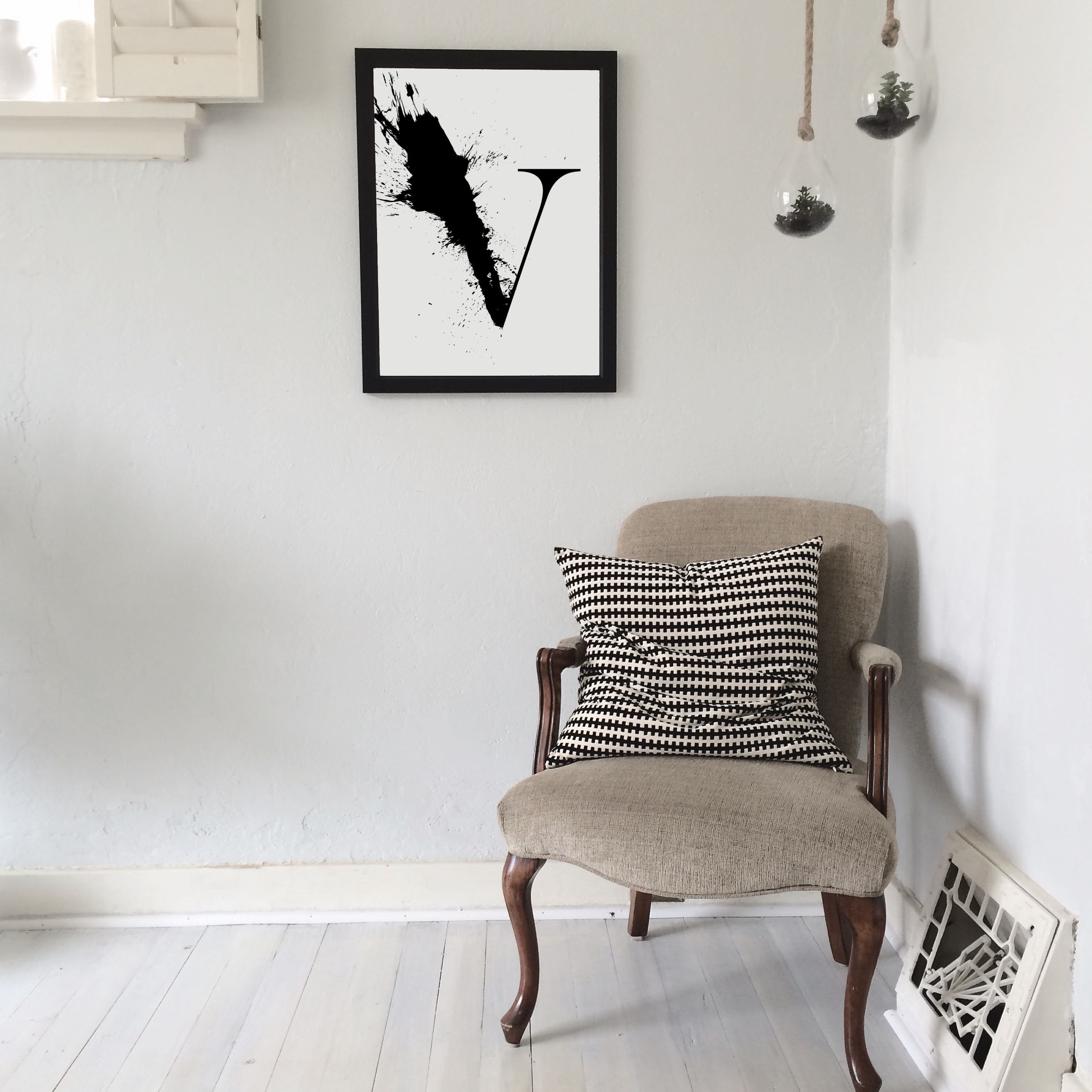 Letter V, Abstract Calligraphy, Modern Calligraphy, Custom Initials ...