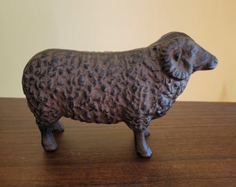 Vintage Cast Iron “stock Farm” Set With Barn, Horse, Cow, Sheep, Pig ...