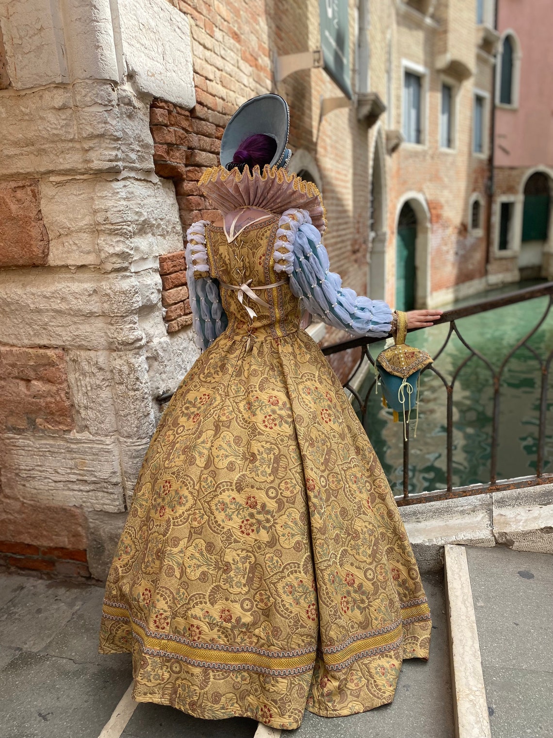 Historical Renaissance Costume, Women's, Period Costume, Carnival ...