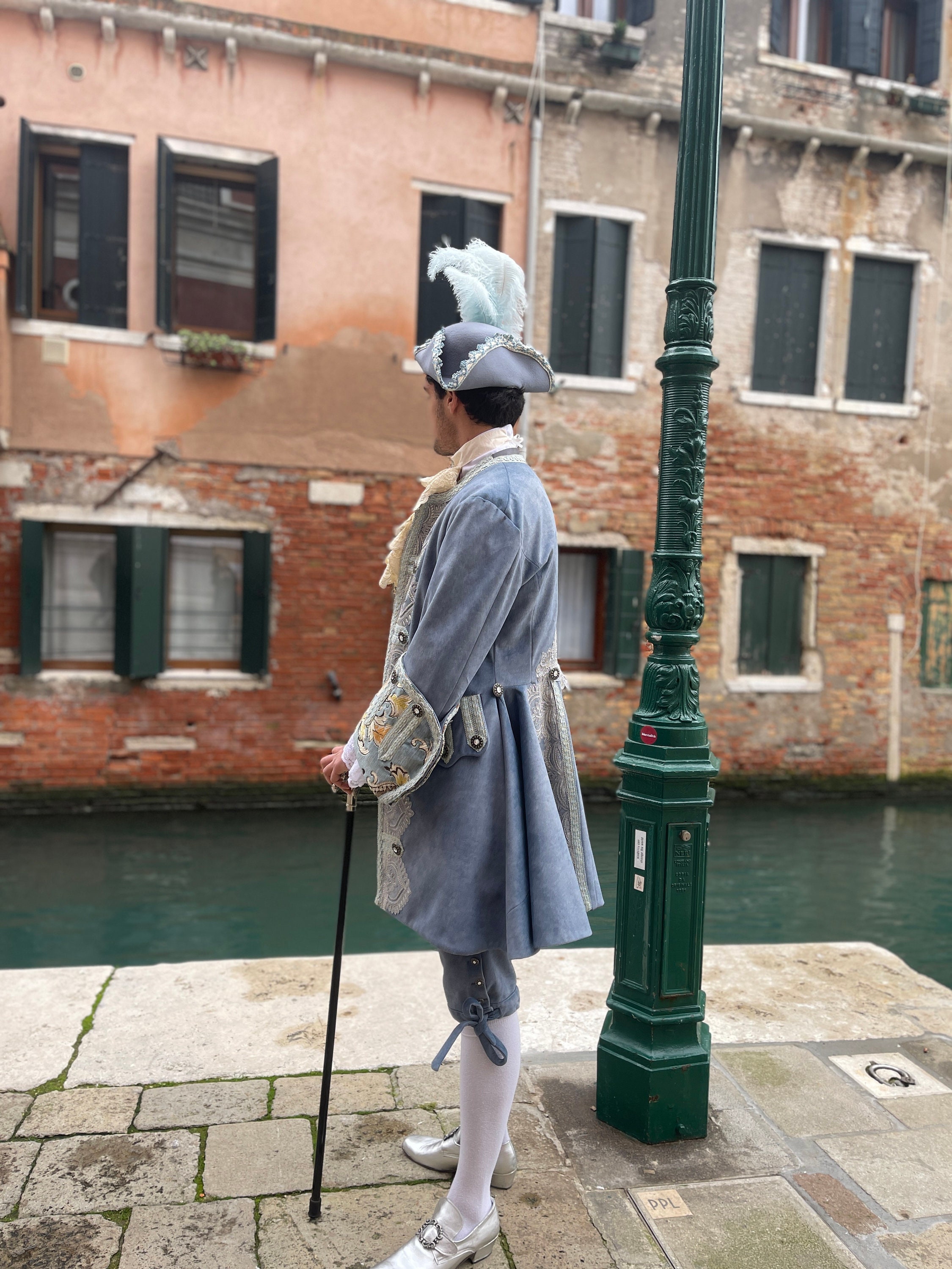 Historical Costume From the 1700s for Men, 18th Century Period Costume ...