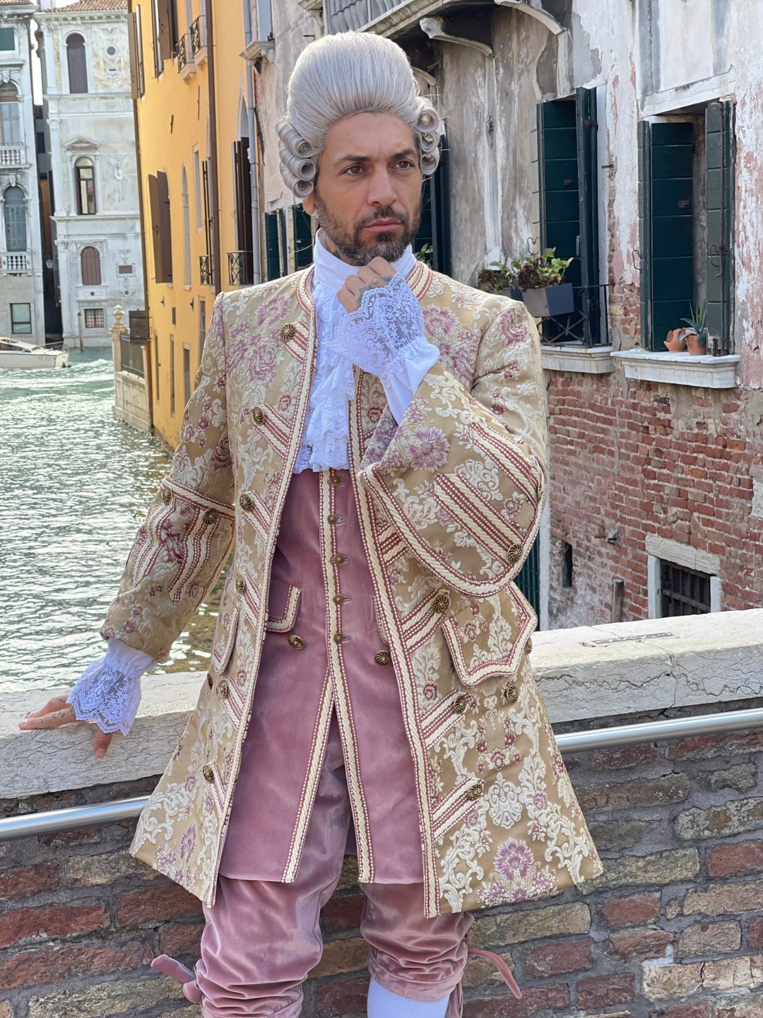 Historical Costume From the 1700s for Men, Carnival Costume, Halloween ...