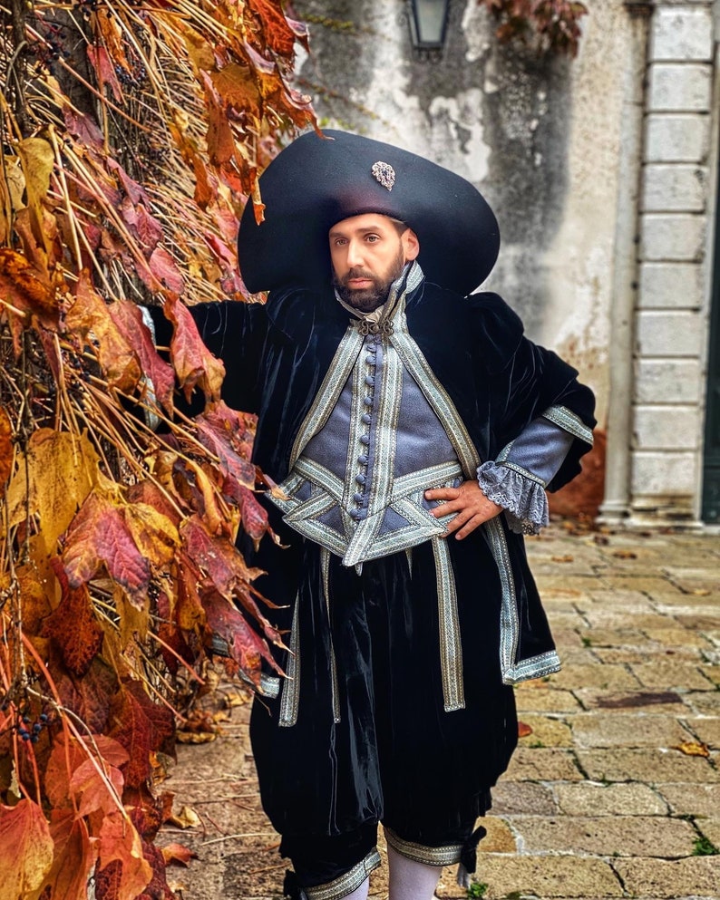 1600s Historical Costume, for Men, Carnival Costume, Halloween Costume ...