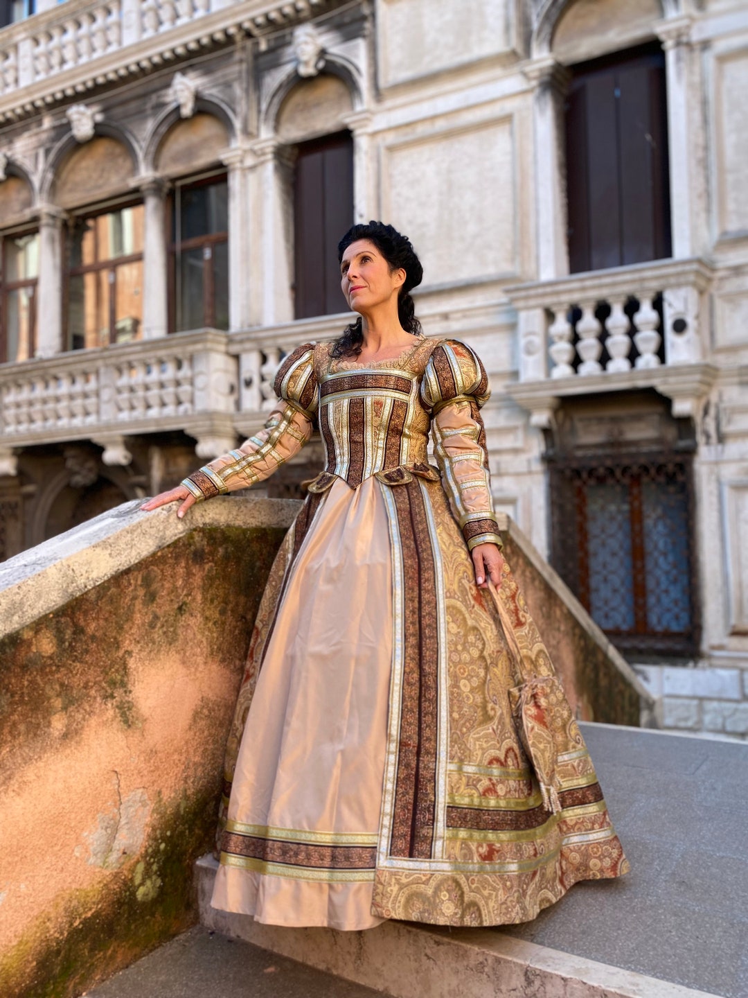 Historical Renaissance Costume for Women, Period Costume, Carnival ...