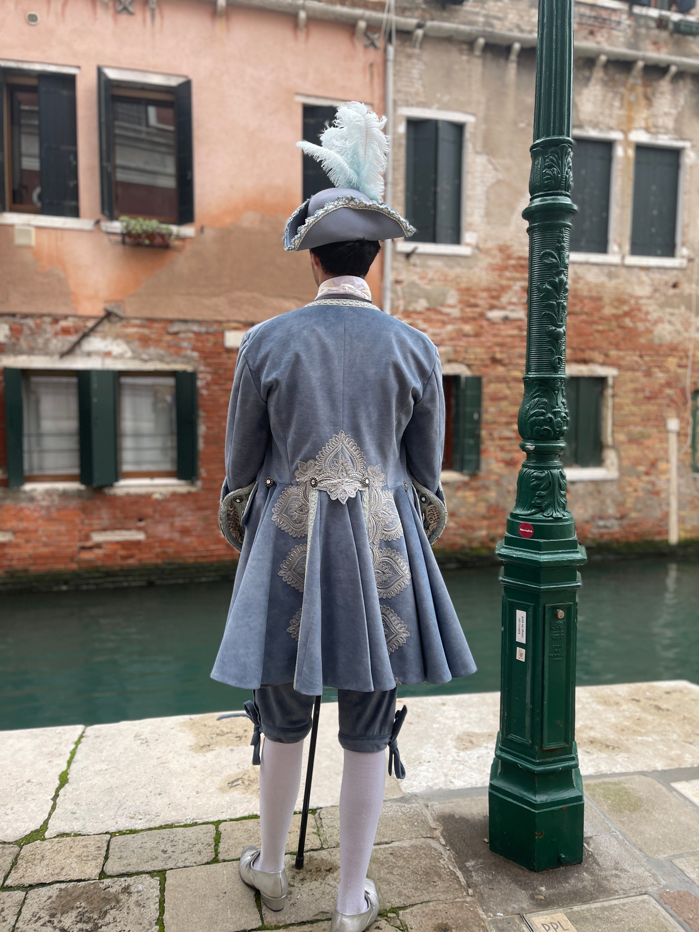 Historical Costume From the 1700s for Men, 18th Century Period Costume ...
