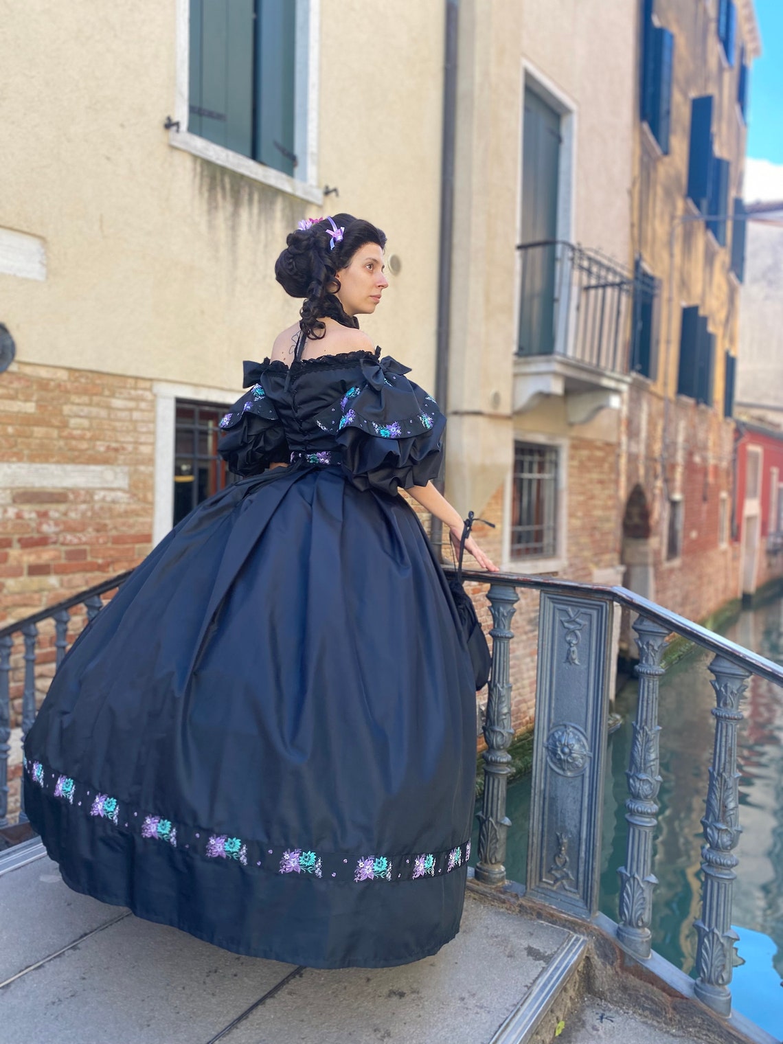 Historical Costume From the 1800s for Women, Period Costume, Carnival ...