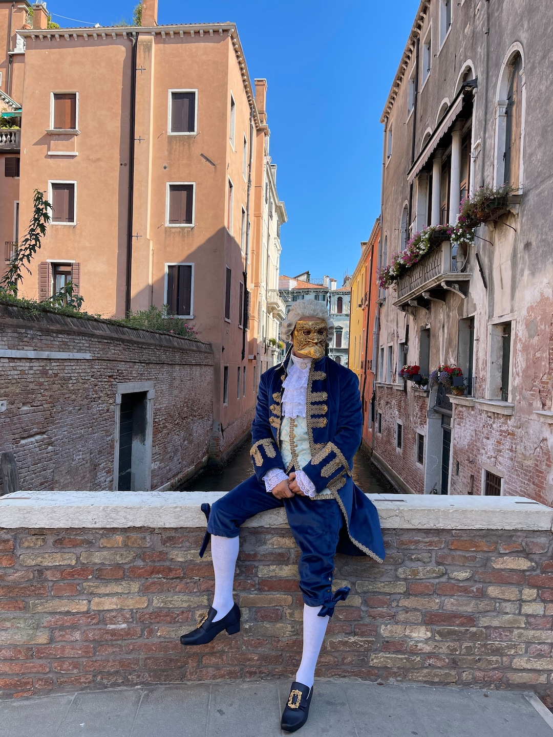 Historical Costume of the 1700s for Men, Black 18th Century Period ...