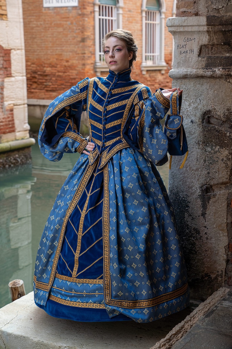 Historical Renaissance Costume for Women Period Costume - Etsy