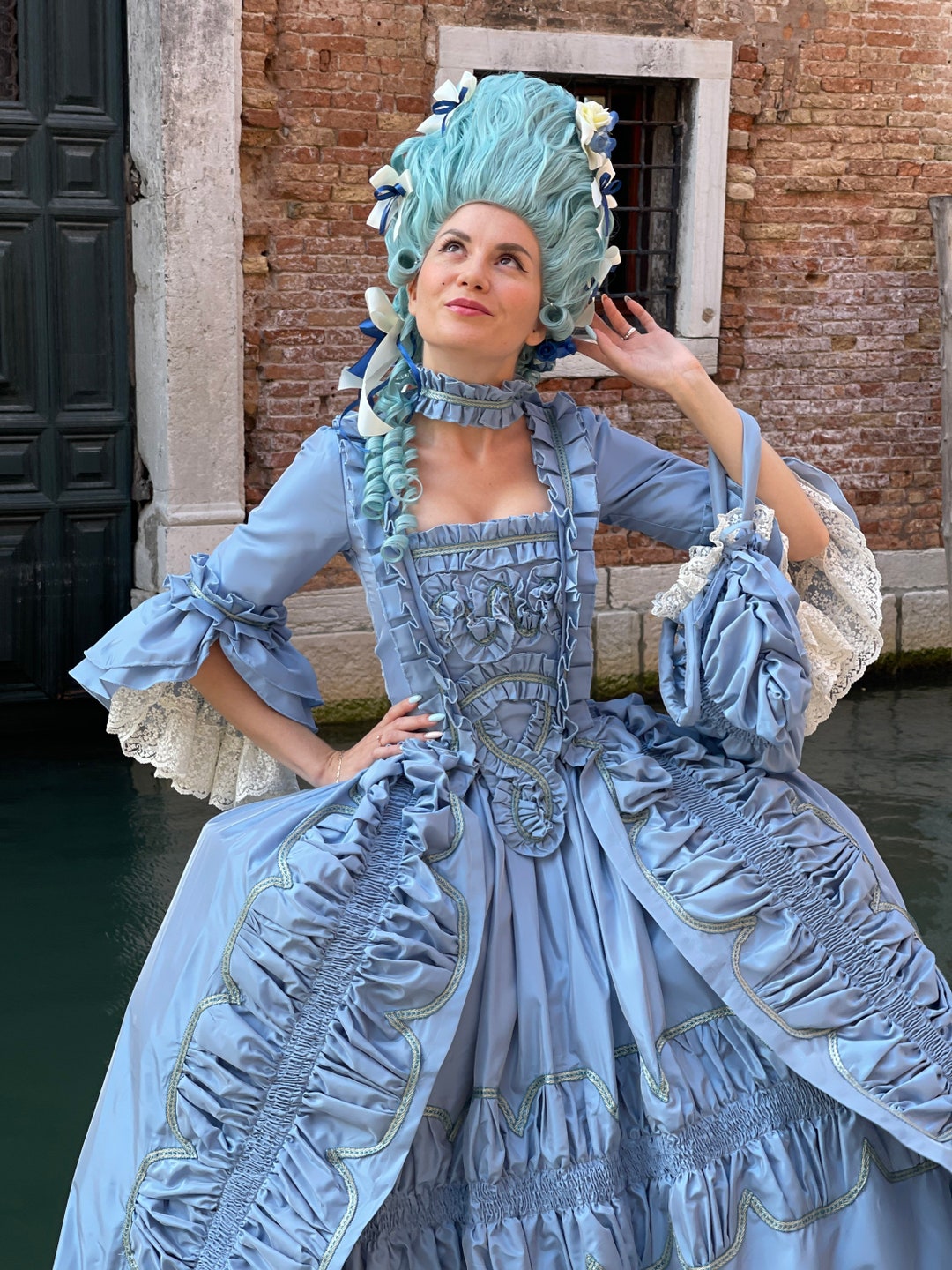 Historical Costume From the 1700s, Women's, 18th Century Period Costume ...