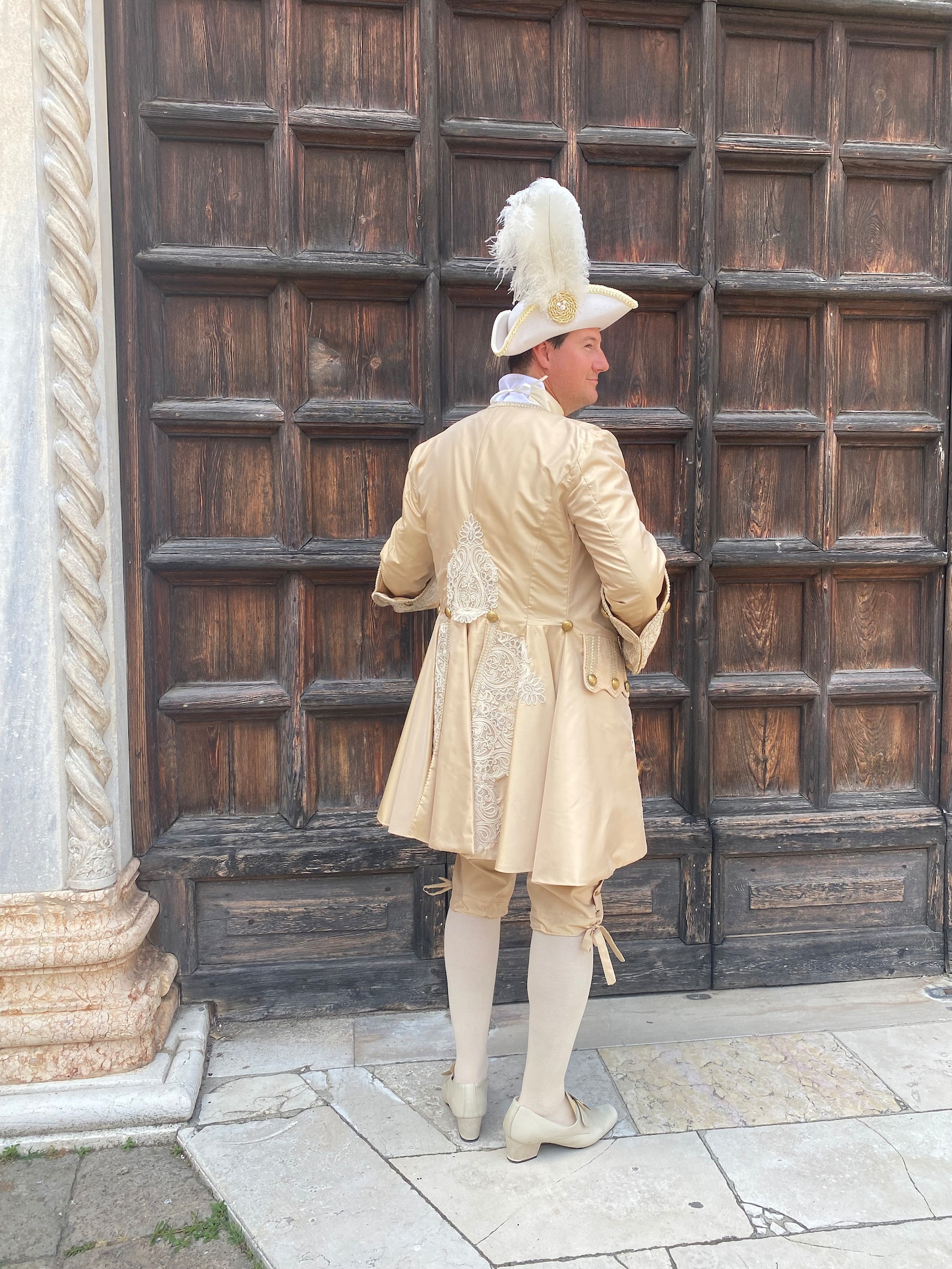 Historical Costume From the 1700s for Men, 18th Century Period Costume ...