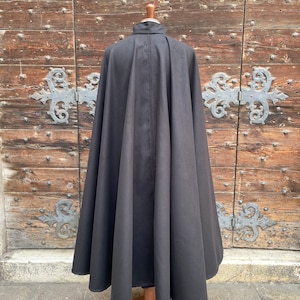 Venetian Cloak tabarro in Typical Venetian Full-length Wool - Etsy