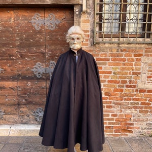 Venetian Cloak (tabarro) in Wool, Typical Venetian With a Full Circle ...