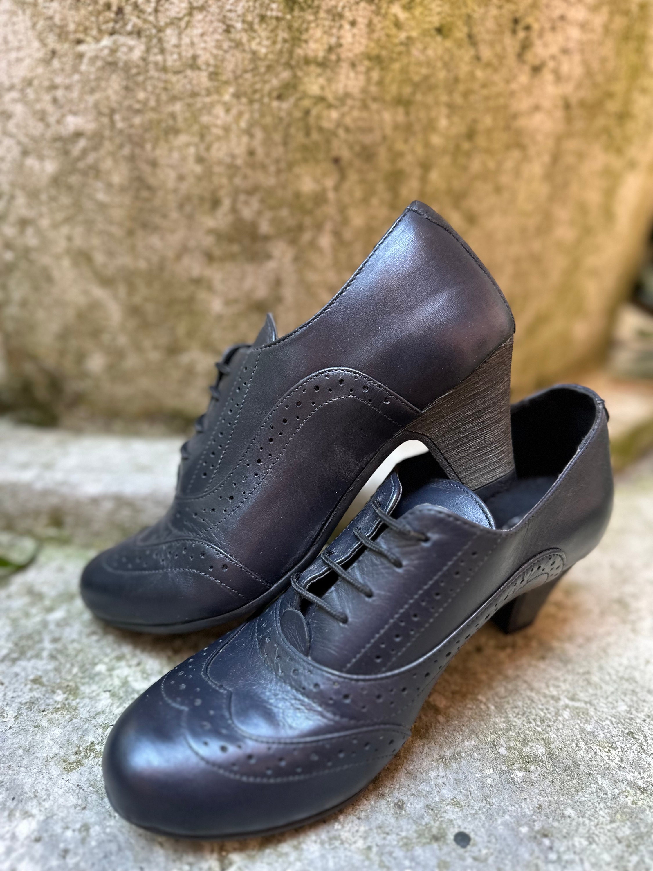 Historical Leather Shoes, Late 1800s, Early 1900s. Carnival Shoes ...
