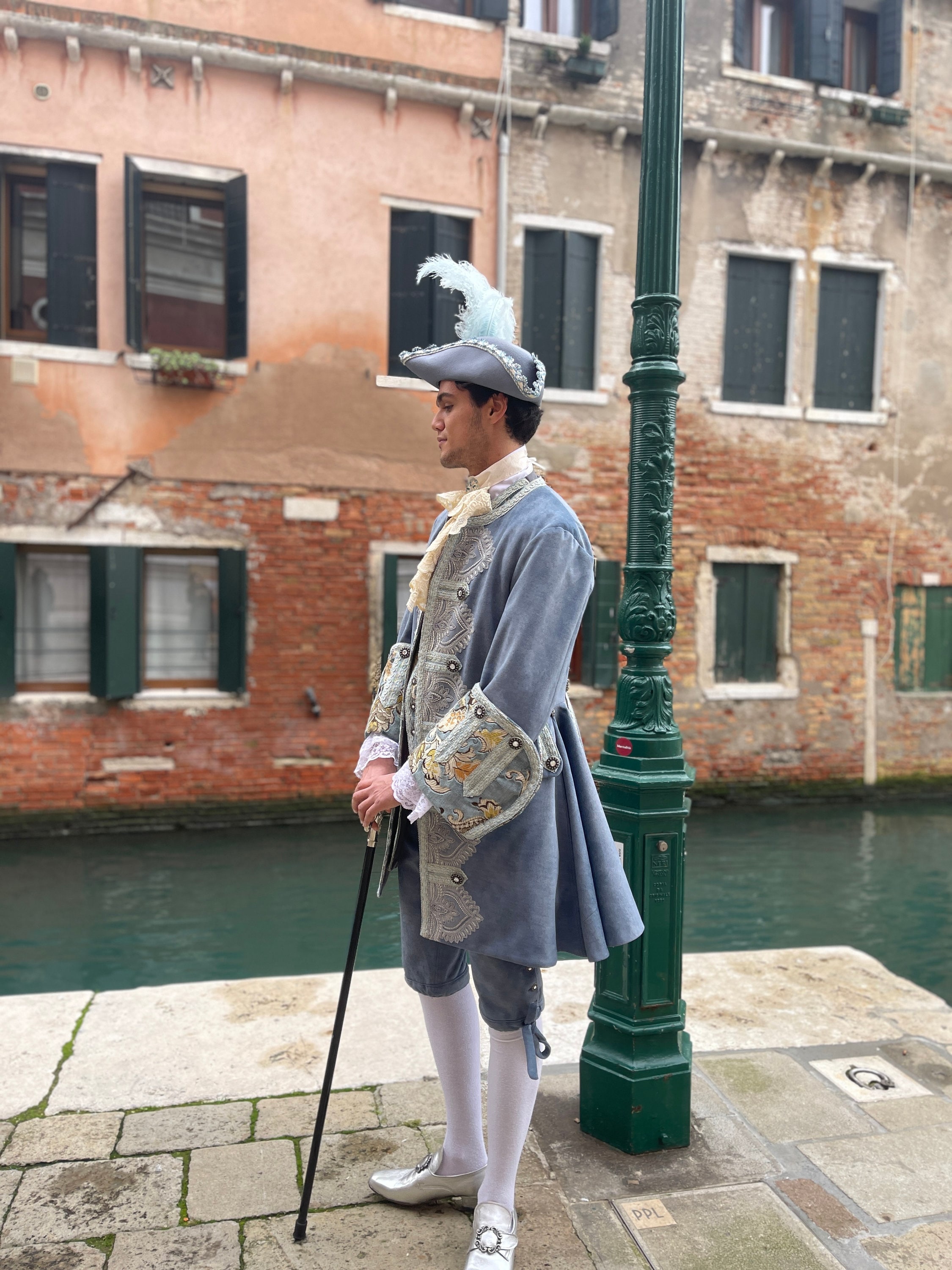 Historical Costume From the 1700s for Men, 18th Century Period Costume ...
