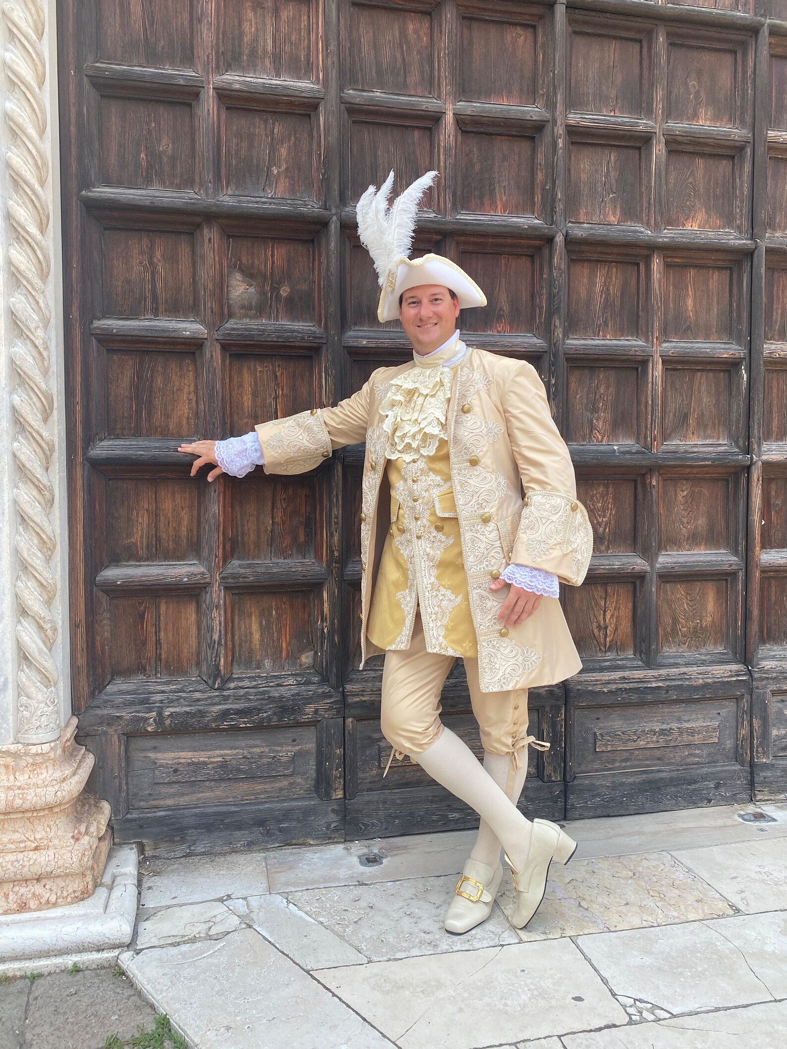 Historical Costume From the 1700s for Men, 18th Century Period Costume ...