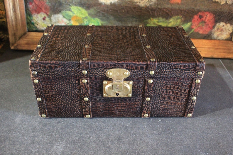 Vintage Chest Box, Antique Chest, Vintage Chest, Vintage Box, Imitation ...