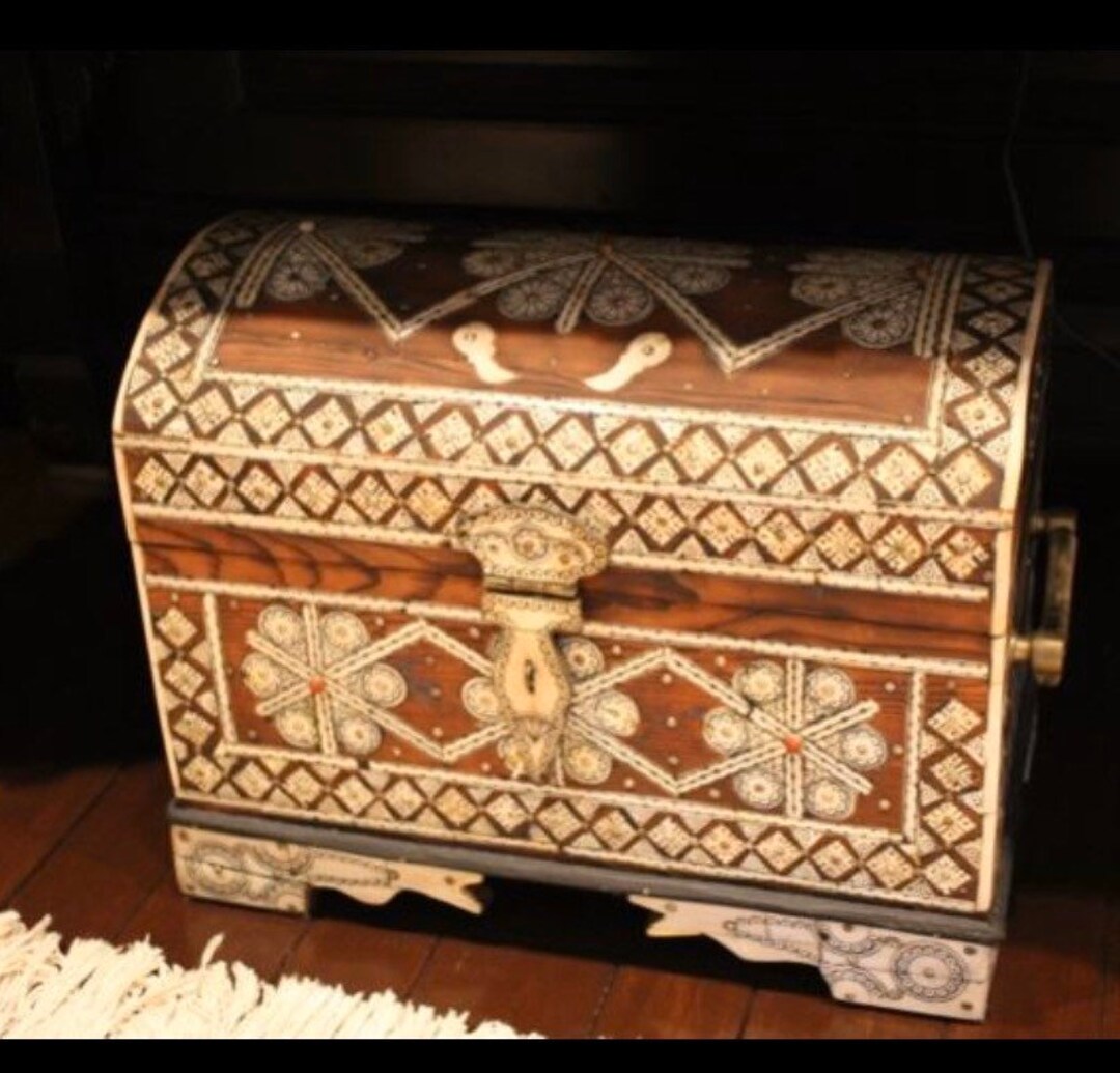 Handmade Large Wooden/bone Chest W/inlay Design. - Etsy