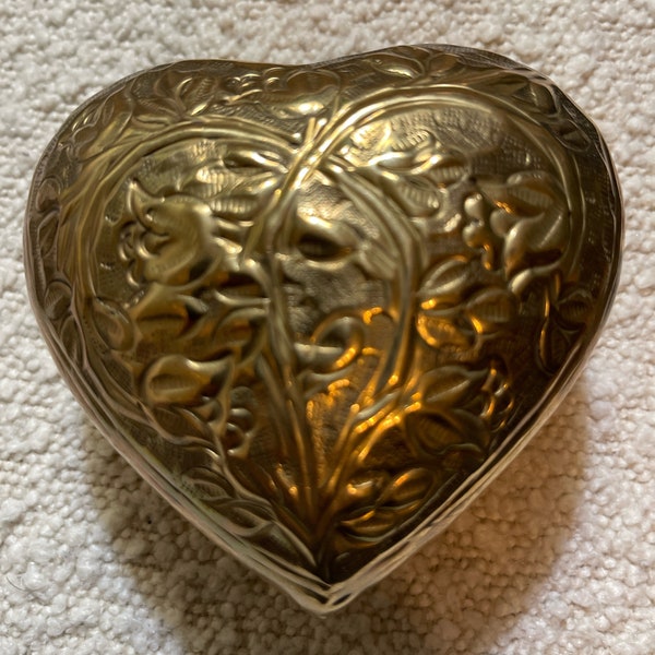 Vintage Brass Heart Box - Etsy
