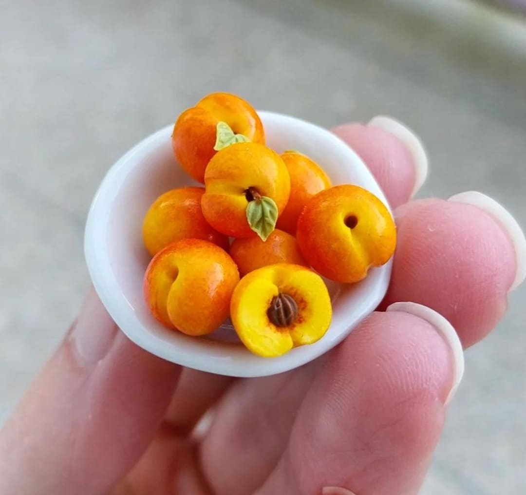 5x Miniature peaches, Miniature food, Dollhouse food, Food for dolhouse ...
