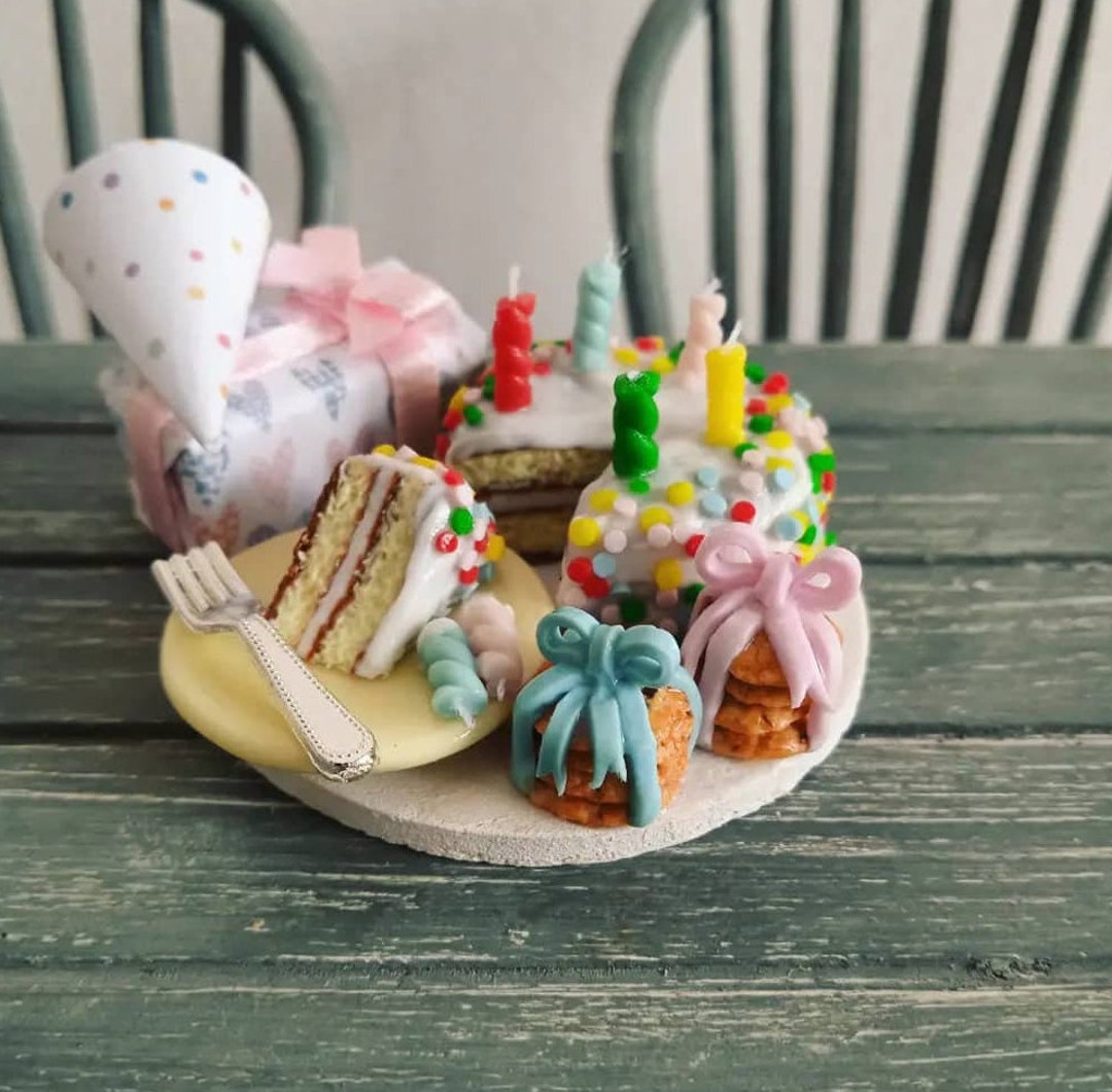 Miniatures, Dollhouse, Dolls, Miniature Birthday Cake, Dollhouse ...